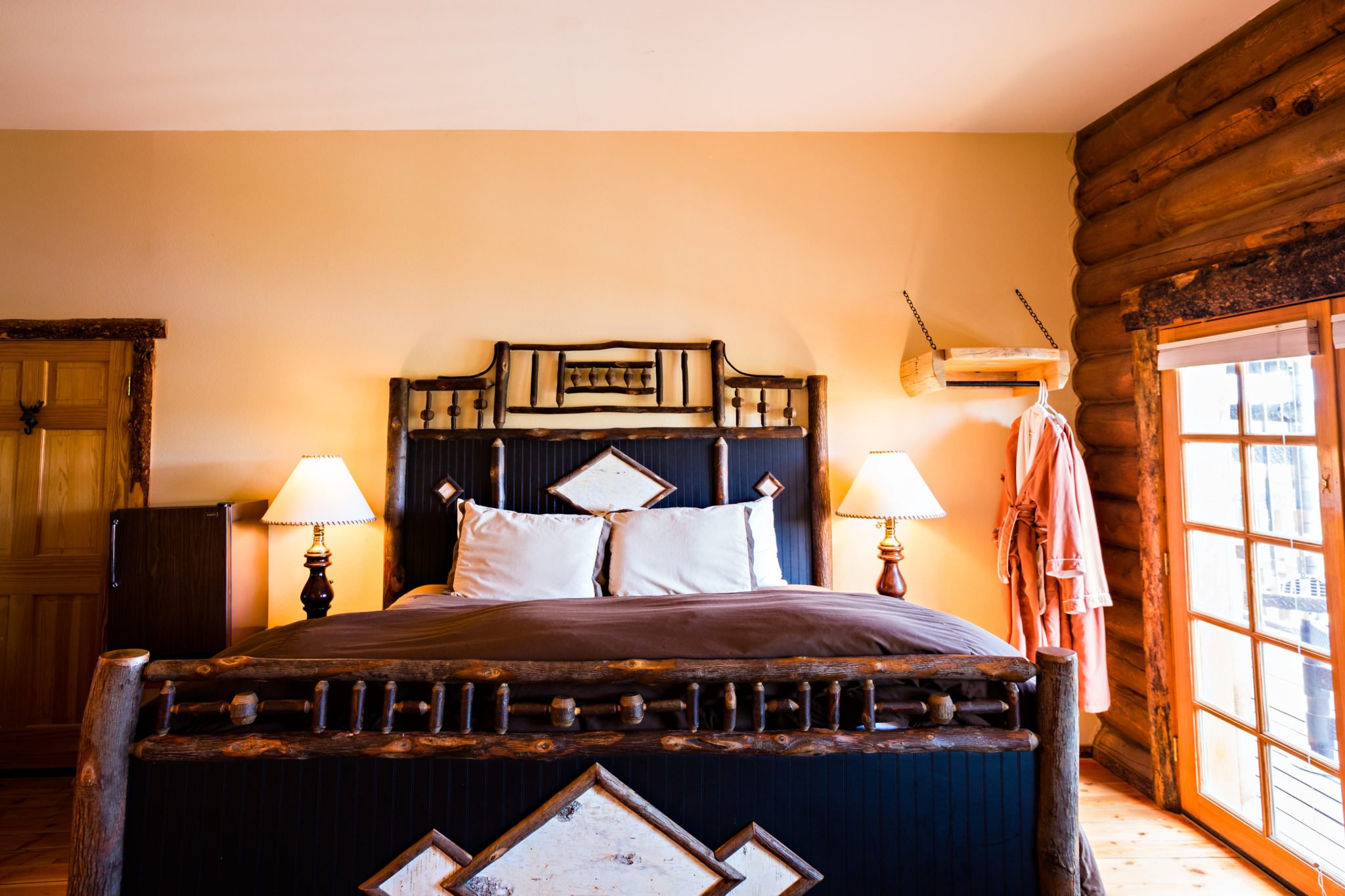 West Yellowstone Lodging - Bar N Ranch Main Lodge